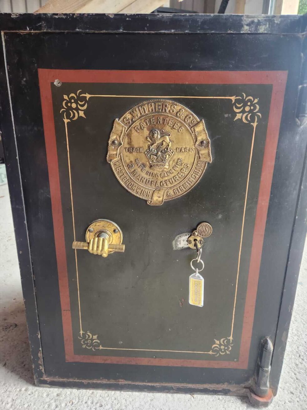 Safes and Vaults - Colin Thompson Locksmith